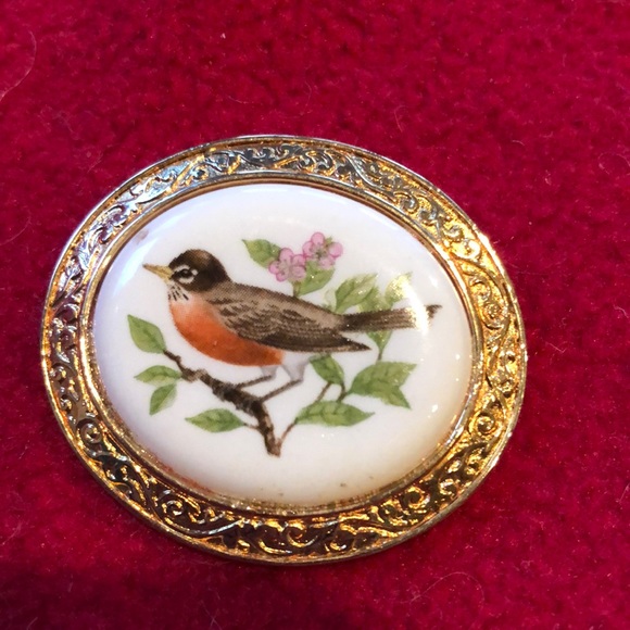 Avon | Jewelry | Vintage Signed Avon Welcoming Of Spring The Robin ...